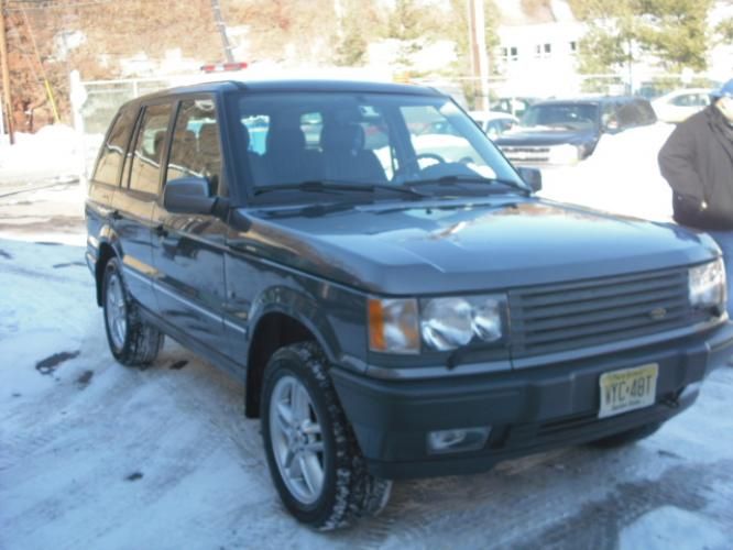 Rent or Buy a 2001 Land Rover Range Rover for Movies & TV | Movie Time Cars