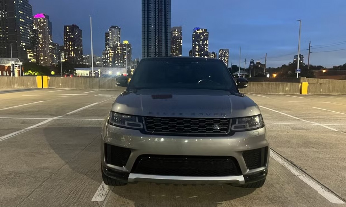 Rent or Buy a 2022 LAND ROVER Range Rover for Movies & TV | Movie Time Cars
