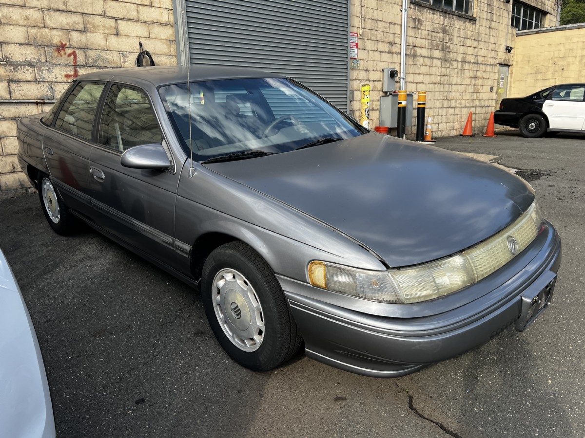 Rent or Buy a 1995 Mercury Sable for Movies & TV | Movie Time Cars